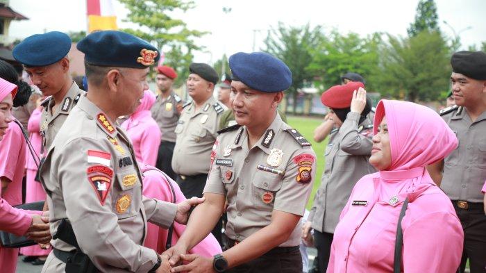 Personel Satbrimob Polda Kalbar Upacara Kenaikan Pangkat Periode 1 Juli 2024 di Mapolda Kalbar ...