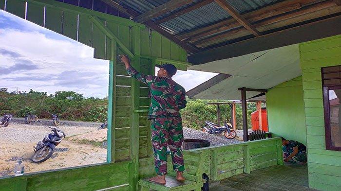 Satgas Pamtas Yonif 645/Gty Bersama Warga Rawat Masjid di Desa Sebunga ...