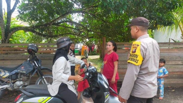 Dekatkan Diri Dan Dialog Dengan Warga Ini Cara Personel Polsek Sayan