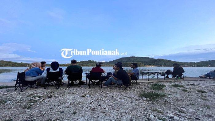 Pokdarwis Optimis Lonjakan Pengunjung di Danau Sebedang Sambas Pada ...