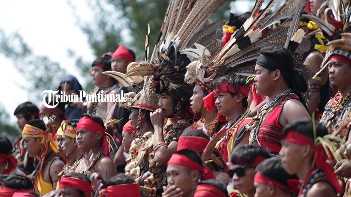 BERITA FOTO - Pembukaan Pekan Gawai Dayak ke-37 Kalimantan Barat - Tribunpontianak.co.id