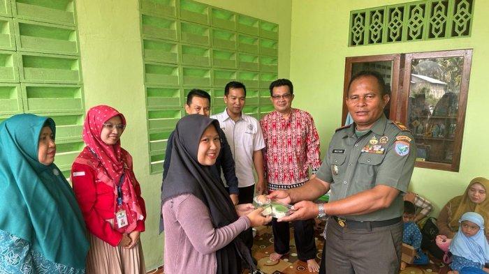 Puskesmas Selakau Beri Makanan Tambahan Tinggi Protein untuk Balita dan ...