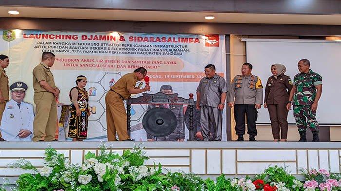 Sekda Sanggau Launching Aplikasi DJAMIN dan SIDARASALIMBA ...