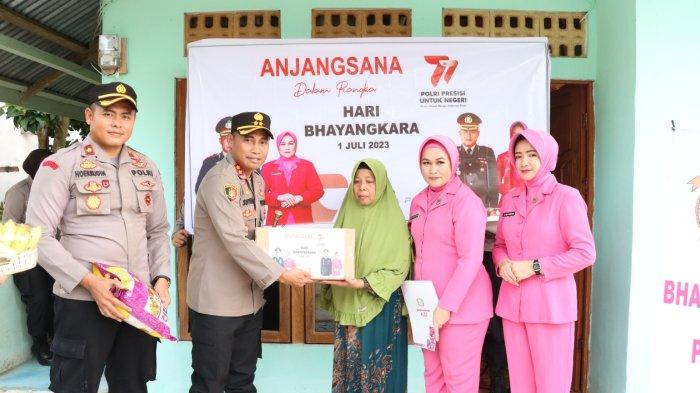 Sambut Hari Bhayangkara ke-77, Kapolres Sekadau Anjangsana ke Purnawirawan dan Warakawuri ...