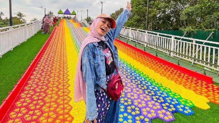 Berawal Nulis Hingga Viral Konten Wisata, Siti Mustiani Bagi Tips Jasi ...