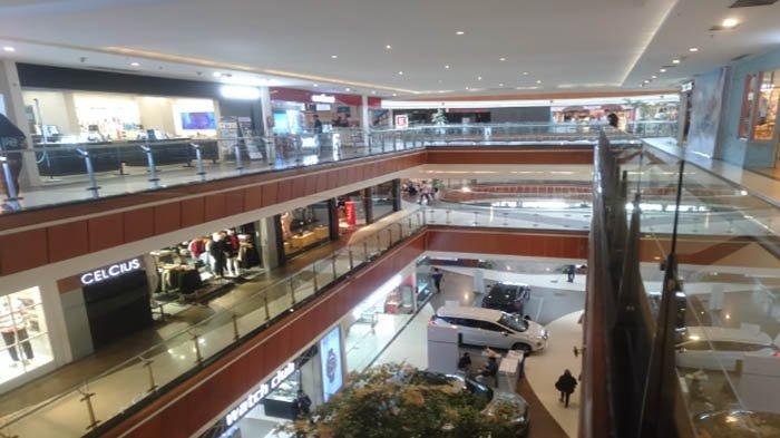2 Hari Diberlakukan Wajib Booster, Ayani Mega Mall Pontianak Terpantau ...