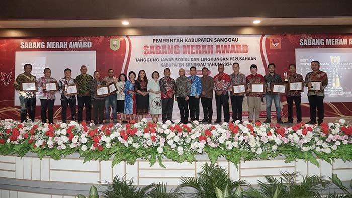 Hadiri Malam Penganugerahan Sabang Merah Award 2024, Ini yang ...