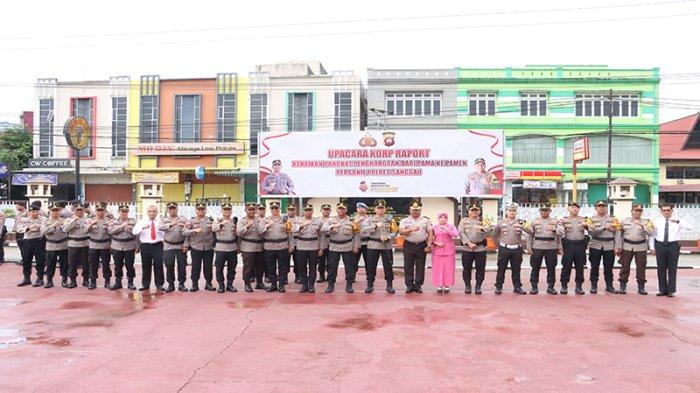 Kapolres Sanggau Pimpin Upacara Korps Raport Kenaikan Pangkat Penghargaan - Tribunpontianak.co.id