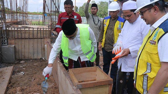 Syarif Abdullah Salurkan Dana Aspirasi Rp 6 Miliar ke Ponpes Nahdhatul ...