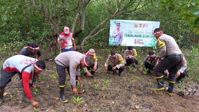 Lestarikan Negeri Penghijauan Sejak Dini, Polsek Singkawang Utara tanam 100 Pohon Bakau ...