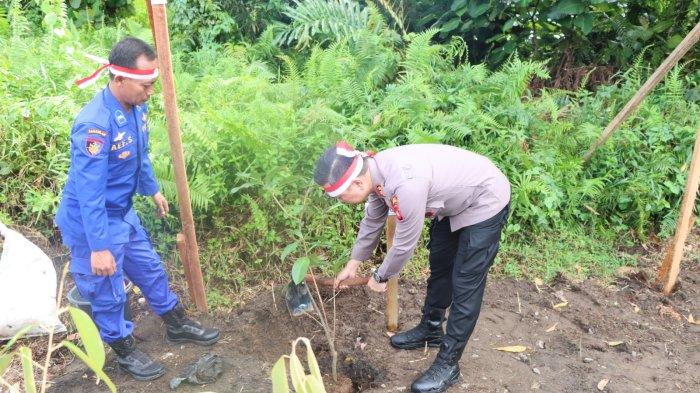 Polres Ketapang Tanam 360 Pohon Sambut Hari Bhayangkara ke-78 di Mapolres dan Asrama Polisi ...