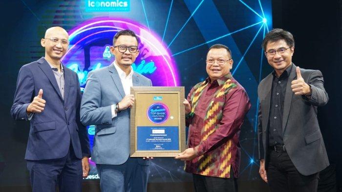 Bank Kalbar Raih Penghargaan 4 th Indonesia Top Bank Award 2023 ...