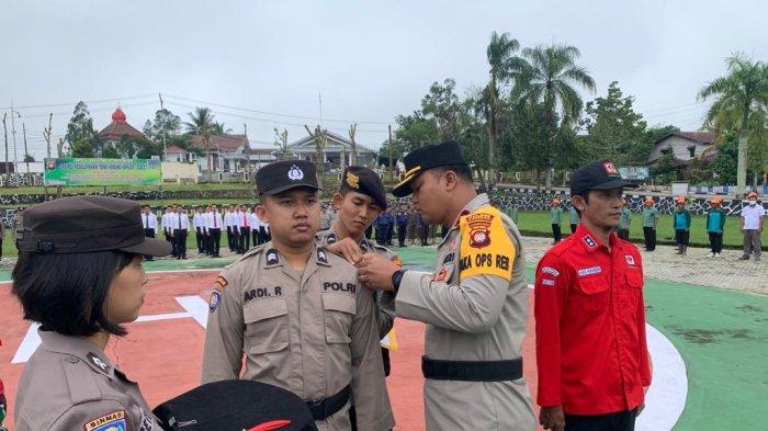 Wakapolres Landak Pimpin Apel Gelar Pasukan Ops Bina Karuna Kapuas 2023 - Tribunpontianak.co.id
