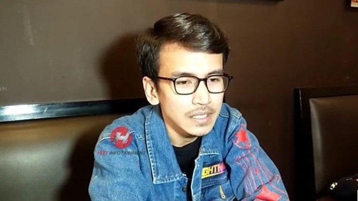 Kena Pasal ITE, Adam Deni Dituntut 8 Tahun Penjara, Ahmad Sahroni ...