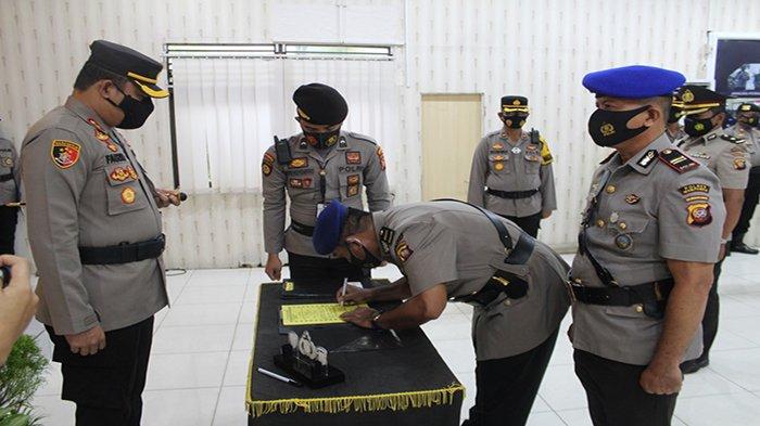 Polres Mempawah Gelar Upacara Kenaikan Pangkat Pengabdian dan Mutasi Jabatan - Tribunpontianak.co.id
