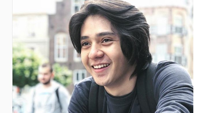 10 Potret Arbani Yasiz, Pemain Roman Picisan yang Lagi Jadi Idola ...