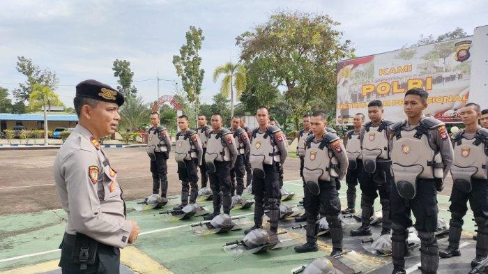 Latihan Rutin, Bhakti Juni Ardhi Harapkan Pleton Dalmas Siap Dalam ...