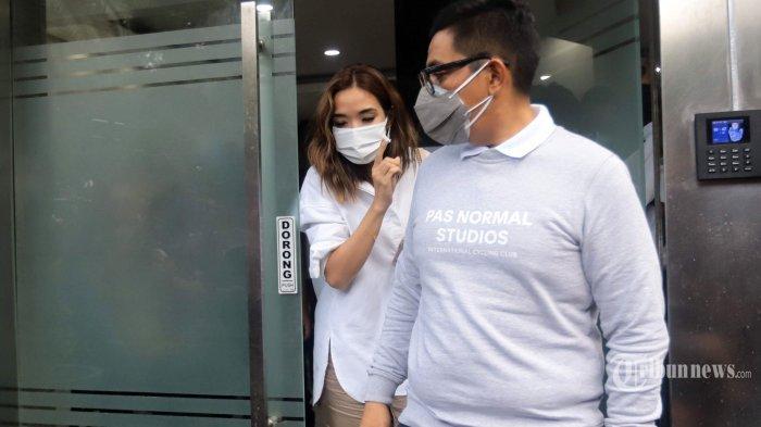 Apa Isi Pasal 4 Ayat 1 Pasal 29 dan Pasal 8 Undang-Undang Nomor 44 2008 yang Menjerat Gisel dan ...