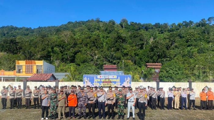 Polres Kayong Utara Laksanakan Apel Gelar Pasukan Operasi Ketupat Tahun 2024 Jelang Idul Fitri ...