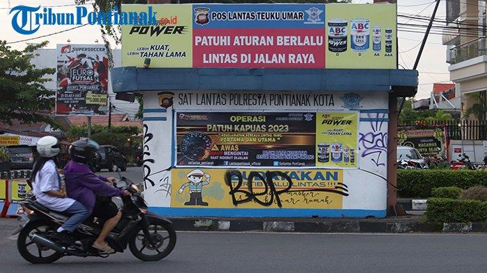 BERITA FOTO : Vandalisme di Pos Polisi Lantas Jalan Teuku Umar Pontianak - Tribunpontianak.co.id