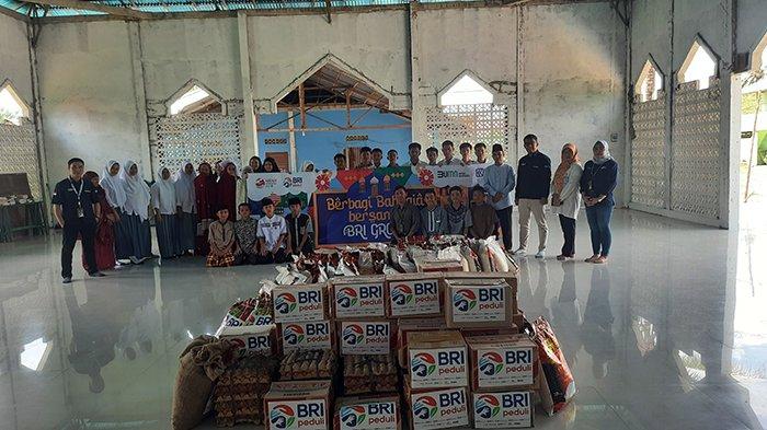 BRI Kantor Cabang Singkawang Salurkan Bantuan Sembako ke Panti Asuhan ...