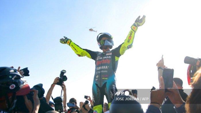 Bukan Muridnya! Inilah Sosok yang Disebut Pengganti Valentino Rossi di MotoGP - Tribunpontianak ...