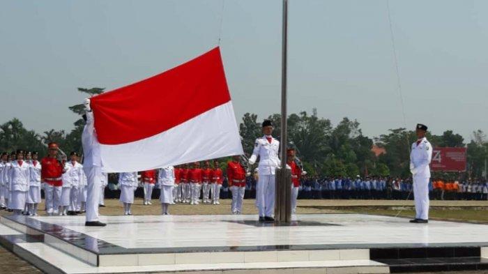 Upacara Pengibaran Bendera Merah Putih di Sambas Sukses Dilakukan - Tribunpontianak.co.id
