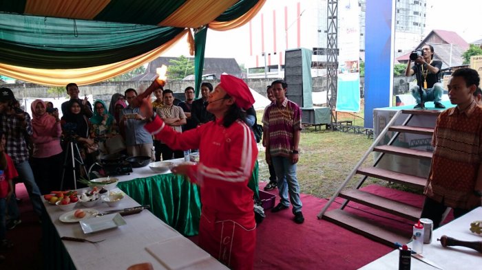 Chef Muto Berhasil Membuat Pengunjung Pameran Ekraf Histeris ...