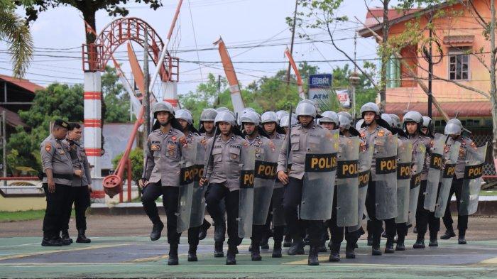 Kabag Ops Polres Melawi Pantau Langsung Latihan Dalmas Personel ...