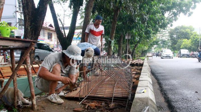 Foto-foto Pembangunan Drainase di Jalan M Sohor - Tribunpontianak.co.id