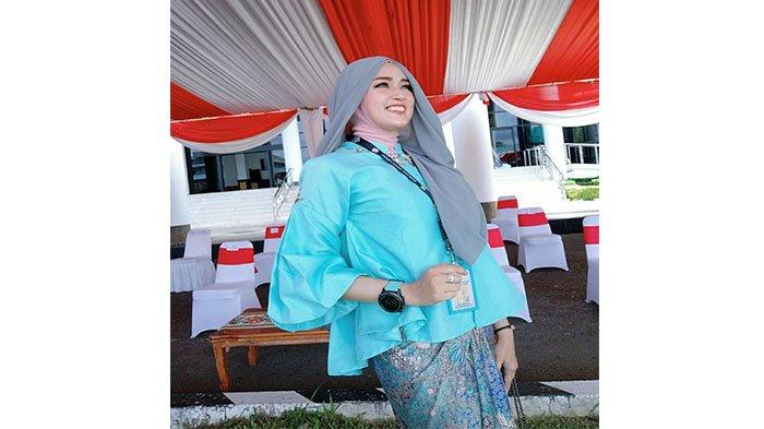 Mengenal Sosok Eis Lucinta, ASN Pemprov Kalbar yang Viral di Tik-Tok - Tribunpontianak.co.id