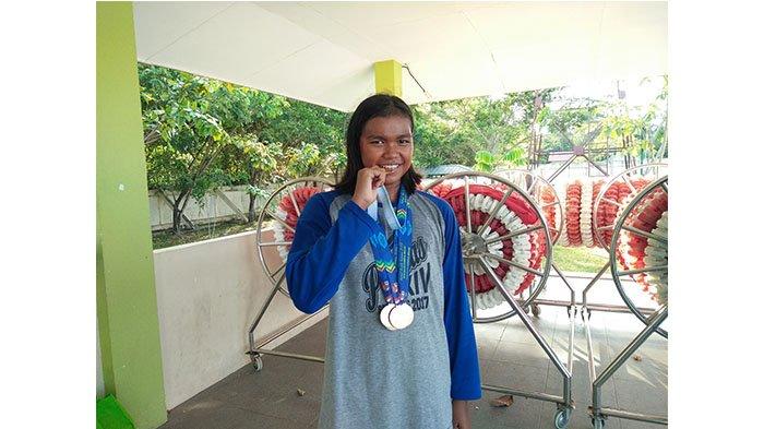 Bangga Prestasi Elsa, Ini Harapan Sang Ibu - Tribunpontianak.co.id