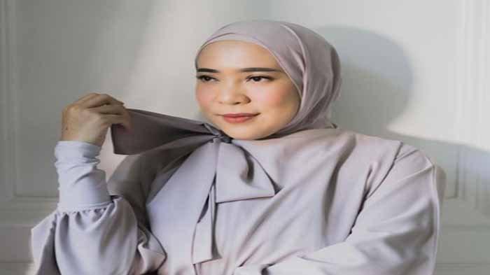 Fitri Tropica Melahirkan Putri Kedua Waktu Kelahiran Dan Fotonya
