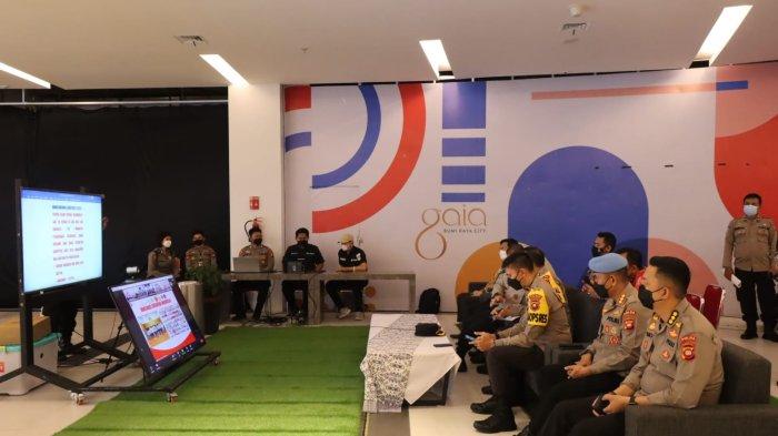 Kapolres Kubu Raya Hadiri Zoom Meeting Vaksinasi Serentak Indonesia di Gaia Mall City ...