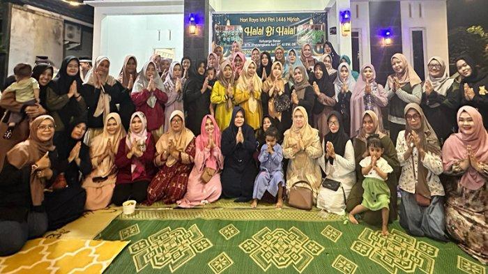 Warga BTN Bhayangkara Asri Mempawah Gelar Halal bi Halal Hari Raya Idul Fitri 1446 H/2025 M ...
