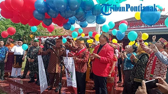 Pimpin Upacara HUT ke-407 Kota Sanggau, Bupati Paolus Hadi : Sejarah ...