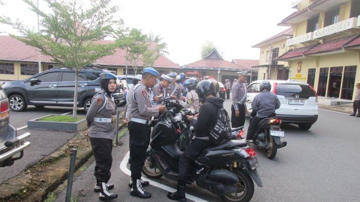 Satgas Operasi Keselamatan Kapuas 2024 dan Bidpropam Periksa Kelengkapan Kendaraan Personel ...