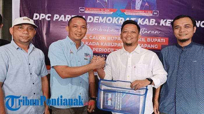 Presidium KAHMI Ketapang Ambil Formulir Pendaftaran Balon Wakil Bupati ke Partai Demokrat ...