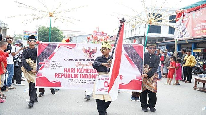 Bupati Satono Lepas Karnaval Pembangunan Semarak HUT ke-78 Kemerdekaan Indonesia ...