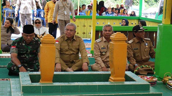 Pemkab Ketapang Renovasi Makam Panglima Tentemak, Pihak Keluarga Merasa Bangga - Tribunpontianak ...