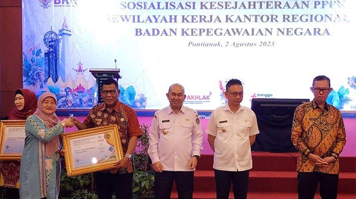 Pemkab Kayong Utara Raih BKN Award, Bupati Citra: Ikhlas, Sabar, Buktikan Dengan Realita & Fakta ...