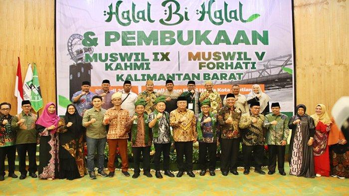 Sekda Mempawah Ismail Hadiri Muswil IX KAHMI dan Muswil V Forhati Kalimantan Barat ...