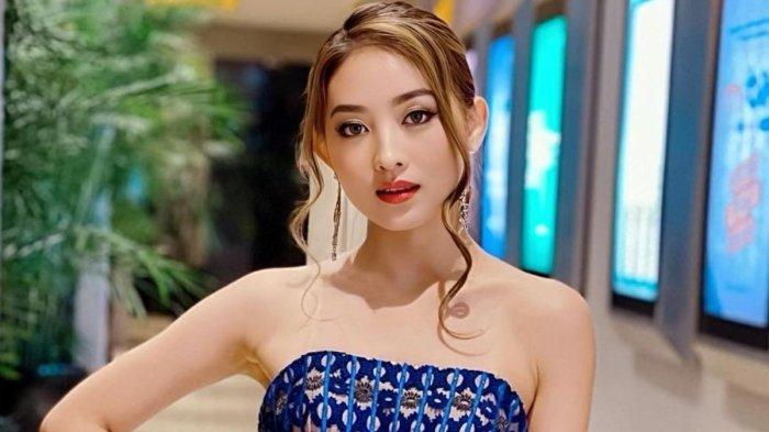 Kenakan Dress Seksi, Warna Rambut Natasha Wilona Terlihat Mencolok dengan Model Terbaru ...