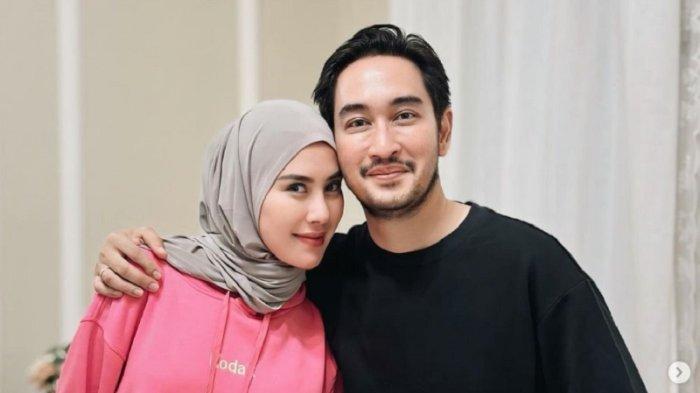 BIODATA Jeje Govinda, Adik Ipar Raffi Ahmad yang Unggul di QC Pilkada ...