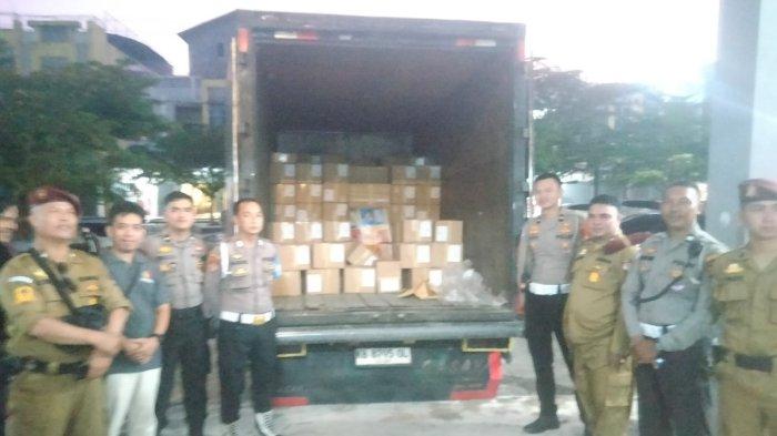 Polres Sekadau Kawal Ketat Distribusi Logistik Pilkada 2024 untuk Pastikan Keamanan ...