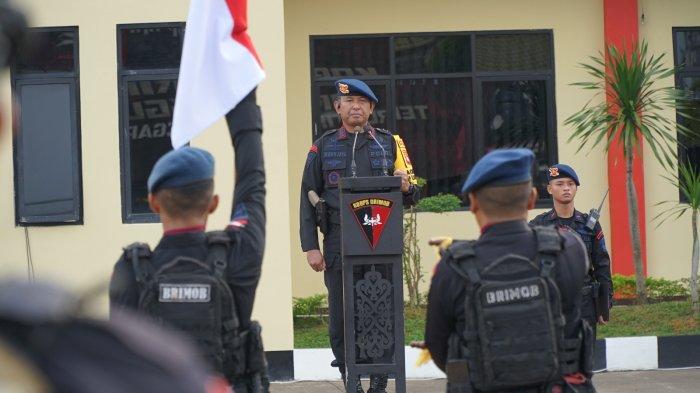 Satbrimob Polda Kalbar Gelar Apel Kesiapsiagaan untuk Hadapi Pilkada Serentak 2024 ...