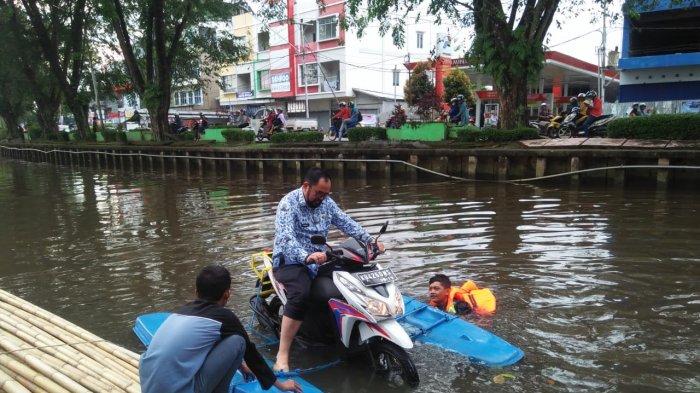 Dinas Perindustrian Pontianak Dukung Inovasi Motor Amphibi Siswa SMKN 4 ...
