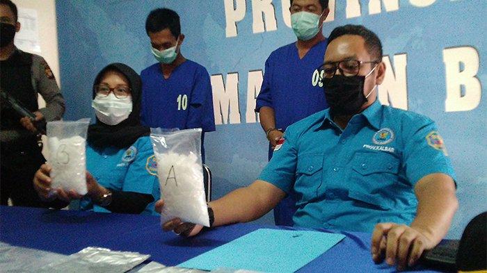 BREAKING NEWS - Penyelundupan Sabu 1 Kilogram Digagalkan, BNNP Kalbar Ringkus Tiga Tersangka ...