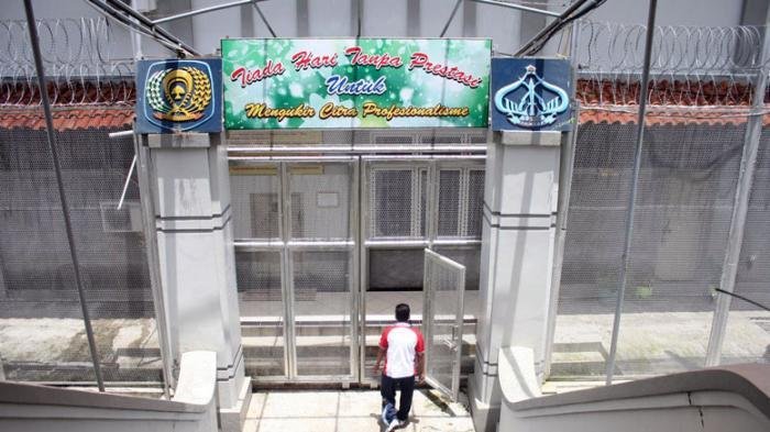 7 Kengerian Lapas Nusakambangan, Dihuni Penjahat Kelas Kakap Layaknya ...