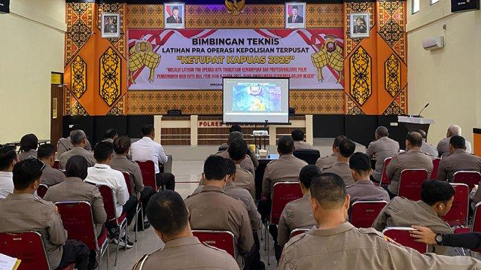 Polres Singkawang Gelar Zoom Meeting Binteknis Latpraops Ketupat Kapuas 2025 - Tribunpontianak.co.id